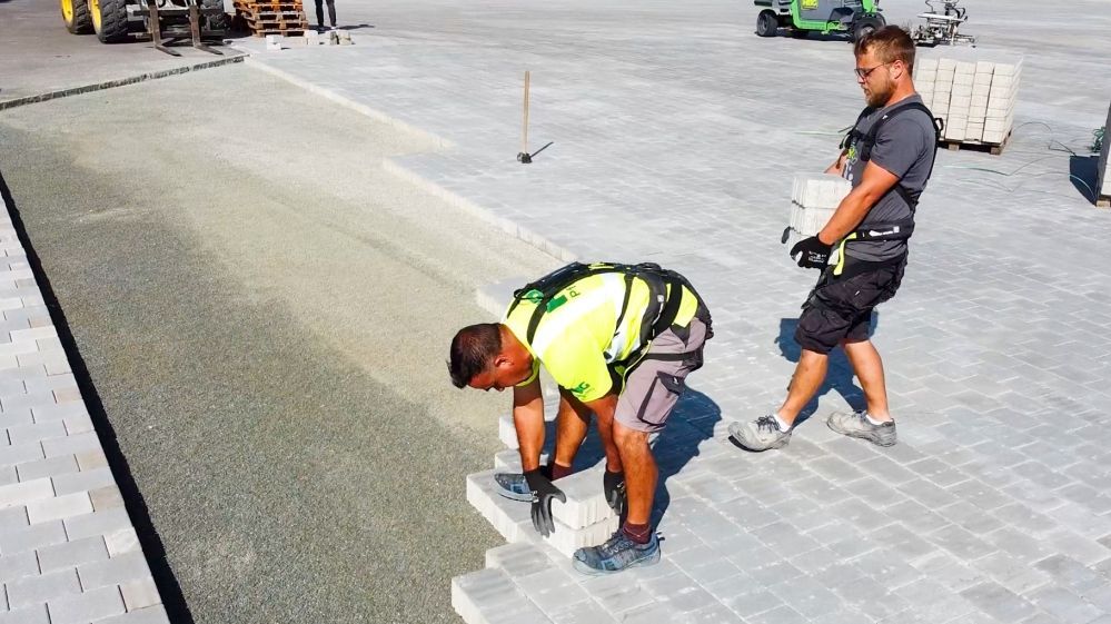 hTRIUS GmbH: Stellt BionicBack Exoskelett vor | Gabot.de